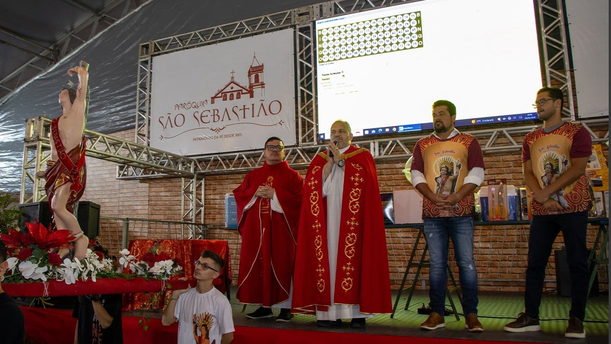 Sorteio de carro 0km e show do padre Fábio de Melo marcam festa de São ...