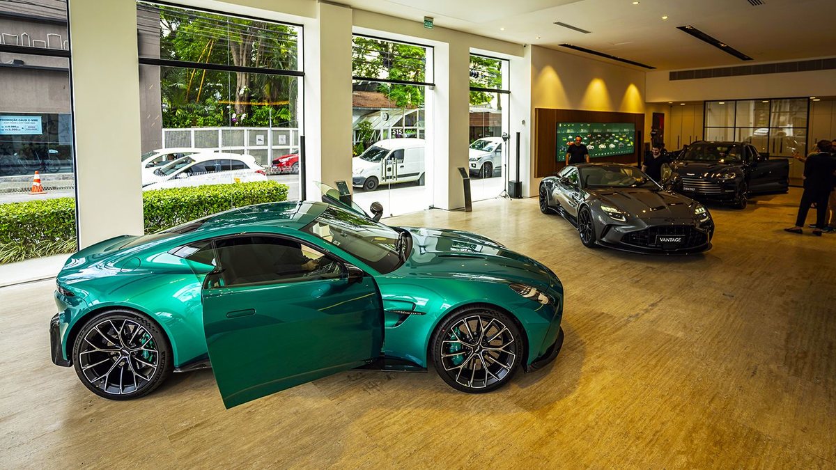 Chegam ao Brasil as primeiras unidades do Aston Martin Vantage e do SUV ...