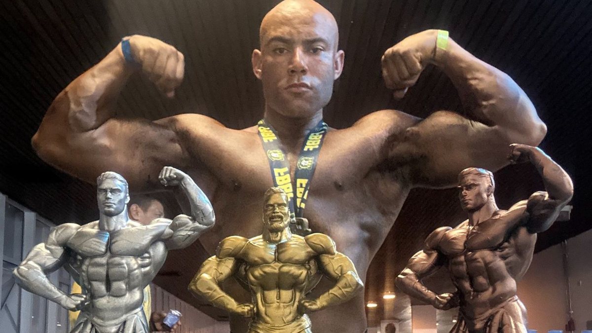 Fisiculturista de Bertioga, Gabriel França, conquista ouro na FBBF 2025