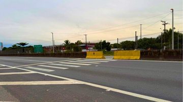 Rodovia Padre Manoel da Nóbrega tem fluxo moderado na tarde desta terça (2)
