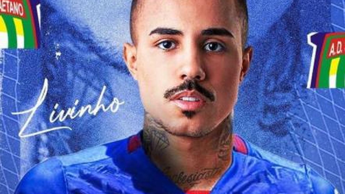 São Caetano anuncia contratação do cantor de funk Mc Livinho