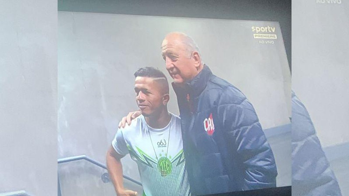 Jogador “Bilau” entra em campo e faz a alegria da web