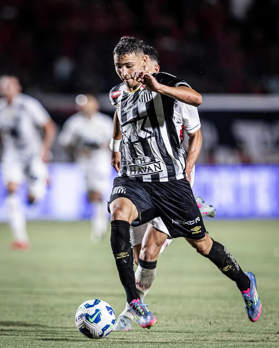 Deivid Washington deixa o Santos e retorna ao Chelsea; zagueiro Alexis ...